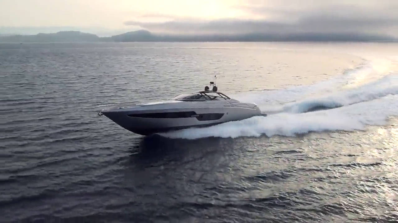 Riva 88′ Florida – MennYacht – Your Yachting Partner